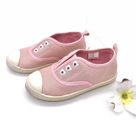 Joe Fresh | Shoes | Nwot Joe Fresh Pink Sparkle Heart Slipon Sneakers 8 ...
